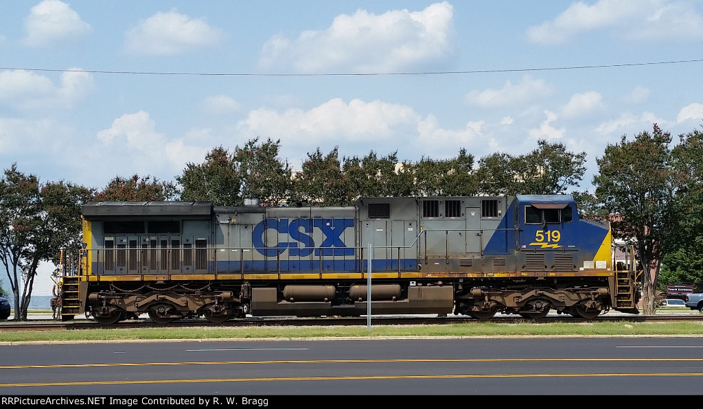 CSX 519 ( C44CW)